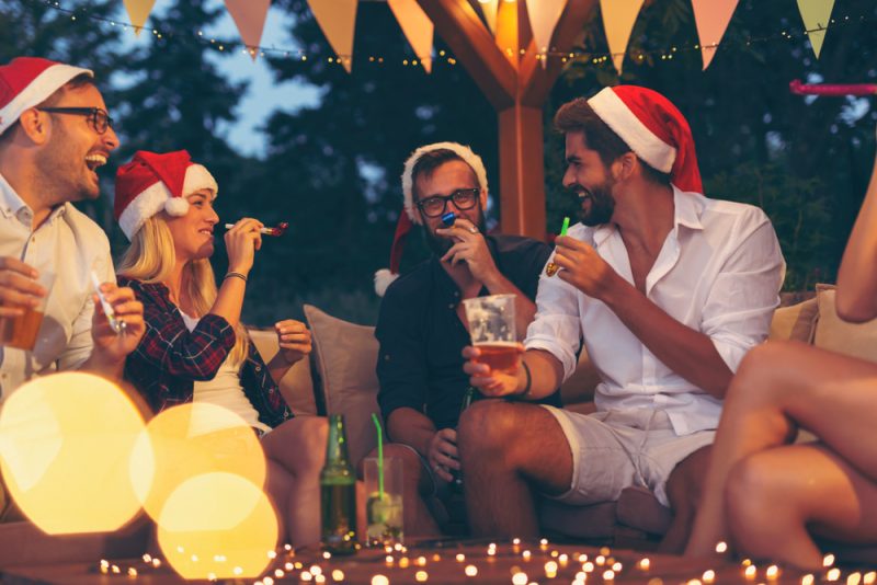 Host Your Holiday Party With A Festive Backyard | H3 Outdoor